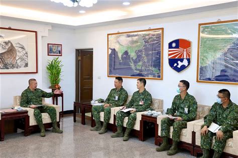 金防部政戰主任約見新進政戰幹部 勉落實走動式管理 軍聞 金防部政戰主任約見新進政戰幹部 勉落實走動式管理 青年日報