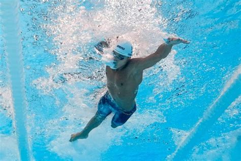 David Popovici în lacrimi după ce a adus aurul olimpic României Este