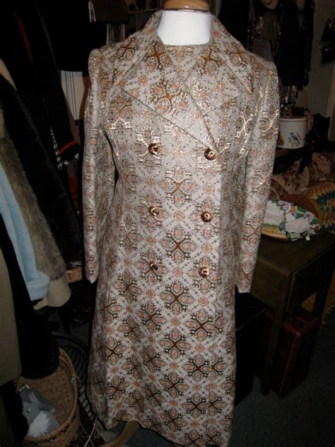 Set Coat Gem