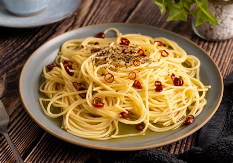 おいしいけど正直「高い」と思う「イタリアンチェーン店」ランキング！ 2位「カプリチョーザ」、1位は？ All About ニュース