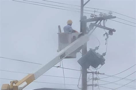 康芮颱風害全台停電逾15萬戶！花蓮停電「風雨太大」難搶修 桃園停電集中在這區 風傳媒