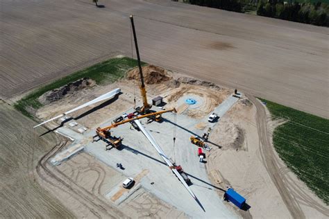 Pierwsza Turbina Na Farmie Wiatrowej Gostynin Elmont Grupa