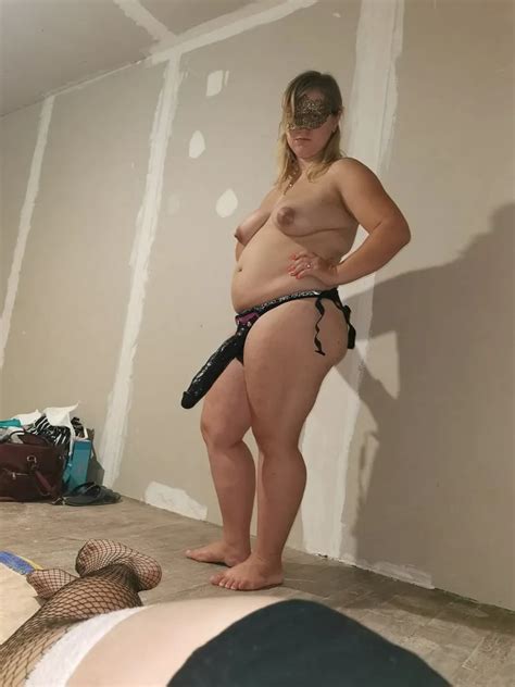 Sexy Mistress And Her Obedient Slave 2 Pics Xhamster