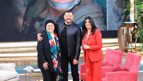 الليلة عمرو يوسف ووالدته ضيفا برنامج معكم منى الشاذلي الأسبوع