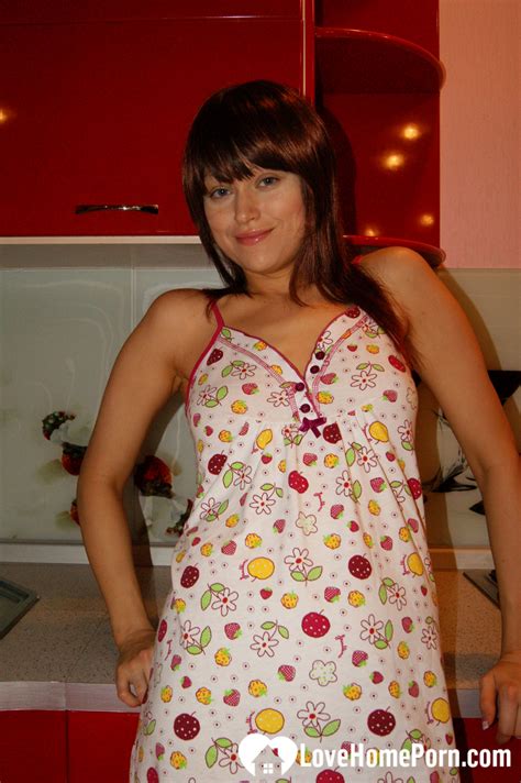 Ffriend Teases With Her Nice Pussy At