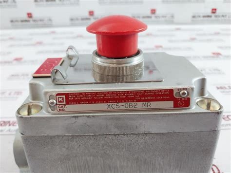 Killark Xcs 0b2 Explosion Proof Heavy Duty Single Pushbutton Control Aeliya Marine