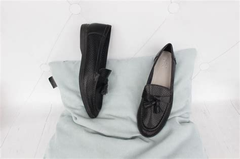 Перфоровані шкіряні туфлі лофери балетки 40 розміру — ціна 1100 грн у каталозі Туфлі Купити