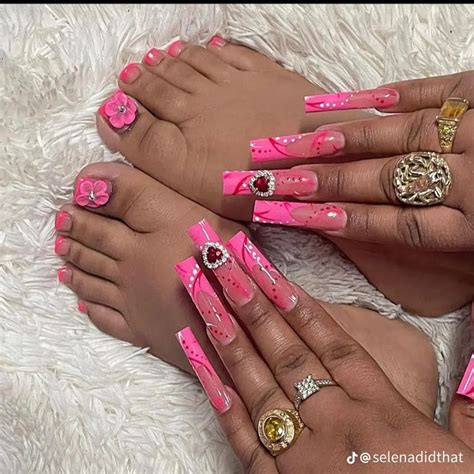 Pin By Khayla On Nails Pink Acrylic Nails Long Square Acrylic Nails Bling Acrylic Nails