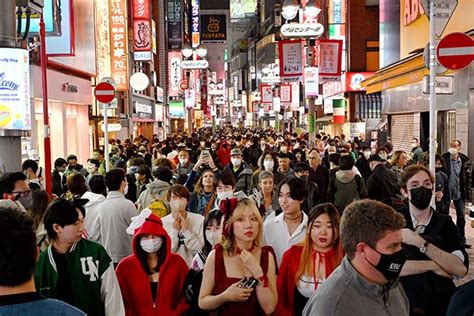 Mayor Of Tokyos Shibuya Ward Asks Halloween Partygoers To Stay Away