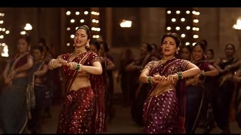 Deepika Padukone Priyanka Chopra Dancing To Lakk Tunoo Tunoo Is Too