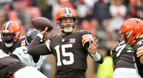 Flacco Throws Three Td Passes As Browns Beat Jaguars