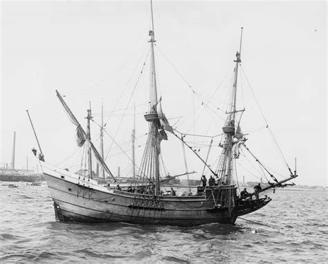 Henry Hudsons Ship Henry Hudsons Ship Half Moon Arrived Near