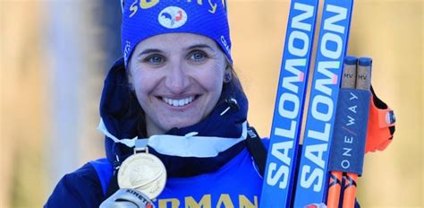 Biathlon Julia Simon Avec Quentin Fillon Maillet Cest Officiel