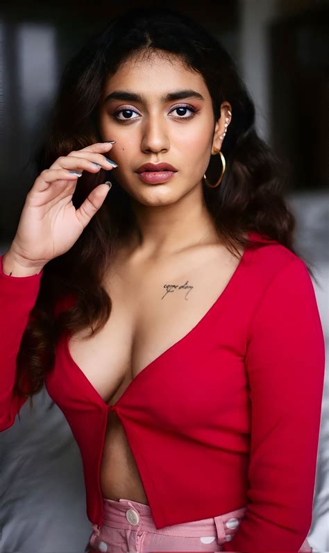 கவரசச சனமயய இளசகள சணடயழககம பரய பரகஷ வரயர Priya Prakash Varrier
