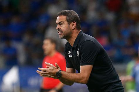 Arthur Jorge já avisou que não ele não joga no Botafogo Mais um de