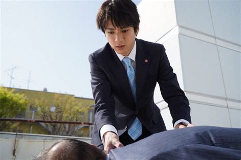 テレ朝post 新藤（山田裕貴）が白昼の強盗事件に遭遇！有名建築家が死亡、3dプリンターの銃で＜特捜9＞