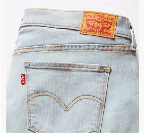 Classic Straight Womens Jeans Plus Size Light Wash Levis® Us