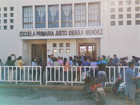 Protestan Padres De Familia En Campeche