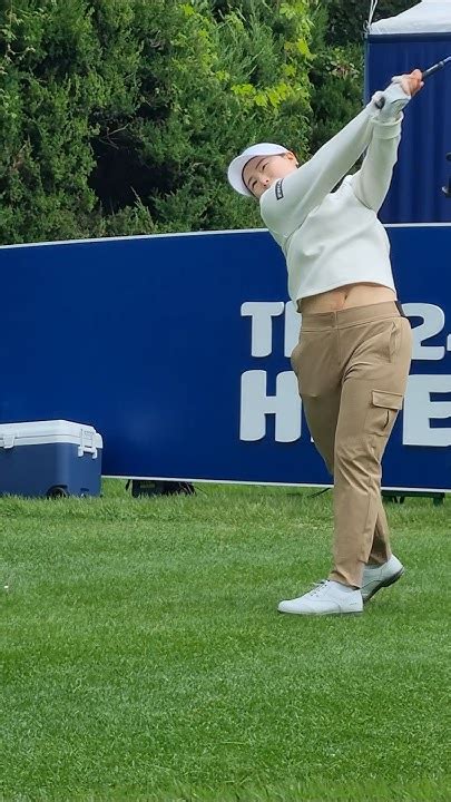 왼쪽 다리는 스윙할 때 단단하게 유지하는 임희정 티샷 임희정 골프 Klpga 스윙 Youtube