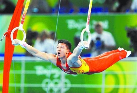為什麼體操運動員比賽前要往手上抹白粉？ 每日頭條