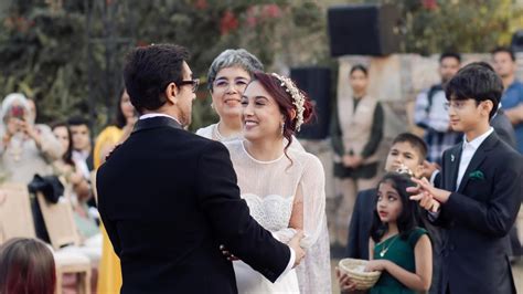 Aamir Khan Ex Wife Reena Dutta Share An Adorable Moment With Daughter Ira Khan At Her Wedding