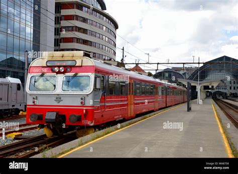 Nsb Class 69 Electric Multiple Unit 69655 Arrives At Bergen Central