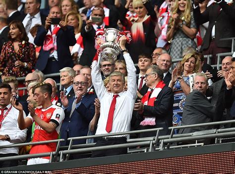 Arsenal 2 1 Chelsea Ramsey Fa Cup Final Hero Once Again Fa Cup