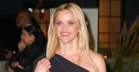 Reese Witherspoon Shades Blake Livelys Nude Photo Scandal In Old Clip