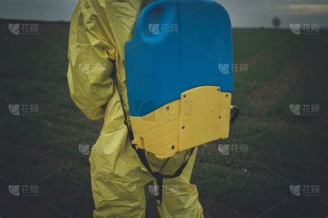 杀虫剂 有毒物质 农业 转基因 科学实验 遗传研究 生物学家 农场 植物 户外