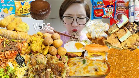 먹방매콤크림닭갈비 불닭비빔면 돼지갈비찜 삼겹살비빔밥 함박스테이크 치즈버거 인생찹쌀도넛 허니브래드 휘핑크림파티 교촌치즈볼