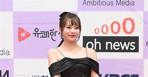 오구라 유나 숨길 수 없는 볼륨몸매[엑s Hd포토]