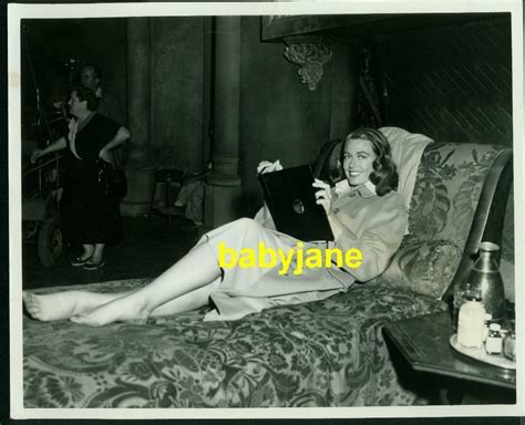 Dorothy Malones Feet