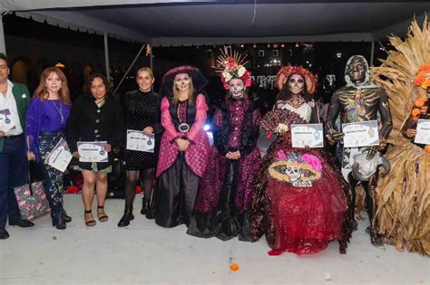 DESFILE DE CATRINAS OFRENDAS Y ARTE INAUGURARON LAS CELEBRACIONES DE DÍA DE MUERTOS EN CHOLULA