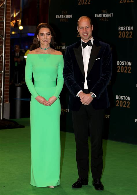 Princess Kate Wears Princess Dianas Emerald Choker To