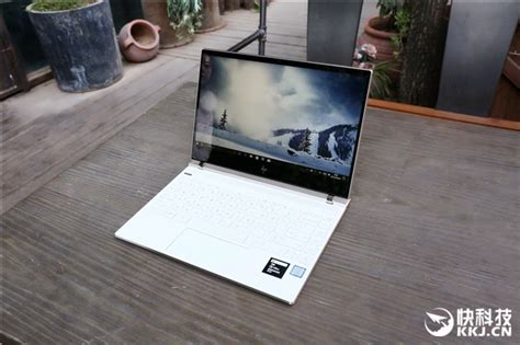 惠普幽灵系列SPECTRE 13笔记本开箱图赏陶瓷白洁若霜雪 手机凤凰网