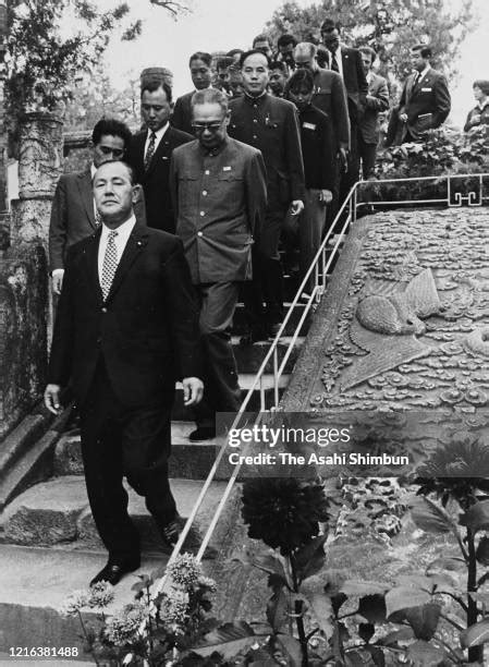 Dingling Ming Photos And Premium High Res Pictures Getty Images