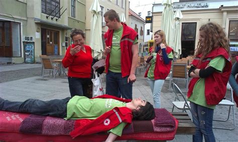 Saptamana Nationala a Voluntariatului promovata de Crucea Rosie Sibiu Știrile ProTV