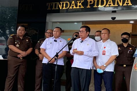 Berkas Perkara Lima Tersangka Kasus Pembunuhan Brigadir J Sudah P21 Hukum