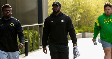 Report Rashaad Samples Staying At Oregon After Drawing Head Coach