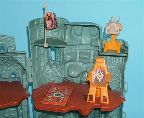 MOTU HE MAN MASTERS OF THE UNIVERSE CASTLE GRAYSKULL NEAR COMPLETE MATTEL Boonsart Shop