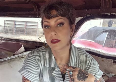 American Pickers Danielle Colby Shares Photo With Partner After