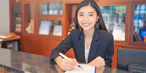 turning front desk frustrations into opportunities proactive problem solving strategies