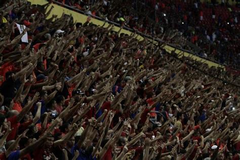 Sport enfrenta o Grêmio na Ilha do Retiro