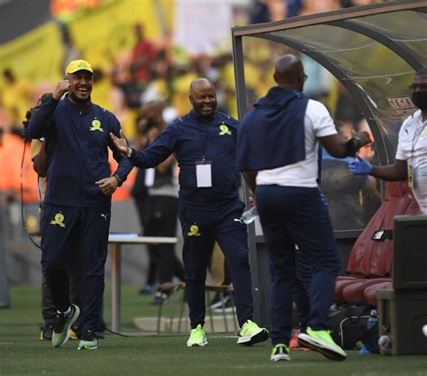 Mngqithi Lauds Chiefs Coaches Zwane And Sheppard For Turnaround