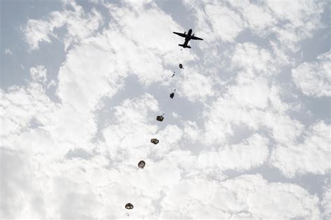 Dvids Images Usaf Pjs Jump With French Paratroopers Image 1 Of 8