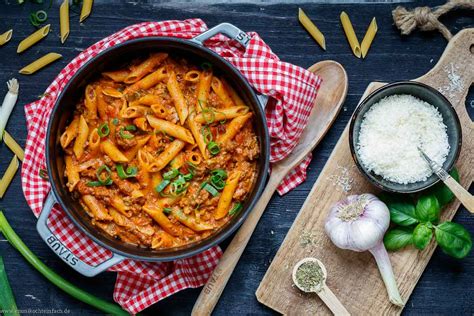 One Pot Pasta Nach Bolognese Art Emmikochteinfach