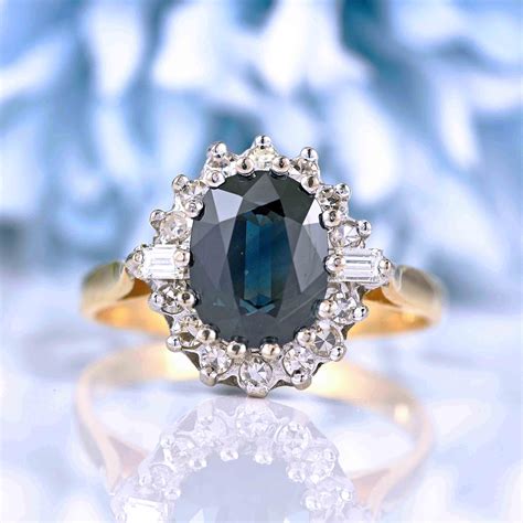 Vintage Green Sapphire And Diamond 18ct Gold Cluster Ring 197ct