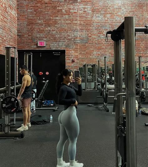 Winter Arc Women Gym Gym Glutes Aesthetic Sasha Limerince Workout
