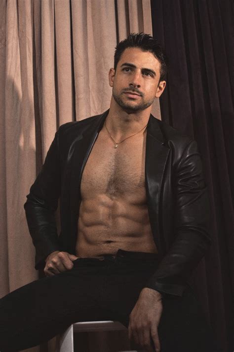 Chris Meyer On Twitter I Always Have Fun Pretending Im A Model
