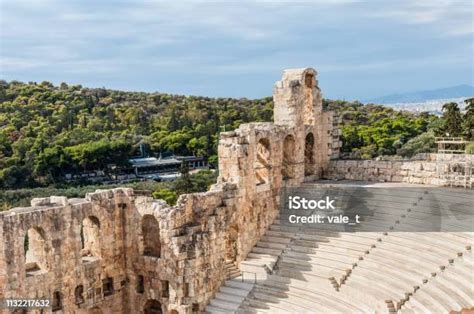 그리스 아테네의 아크로폴리스 남쪽 경사면에 위치한 히로 데 애 티커 스 Performing Arts Event에 대한 스톡 사진 및 기타 이미지 Performing